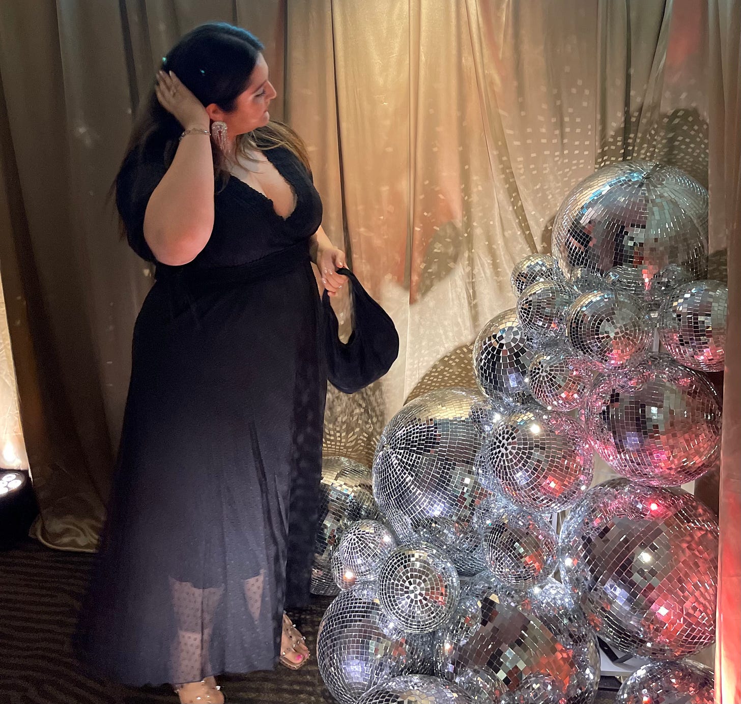 Welcome To Fat Hell - by Ariana Pezeshki - TELL ME ABOUT IT