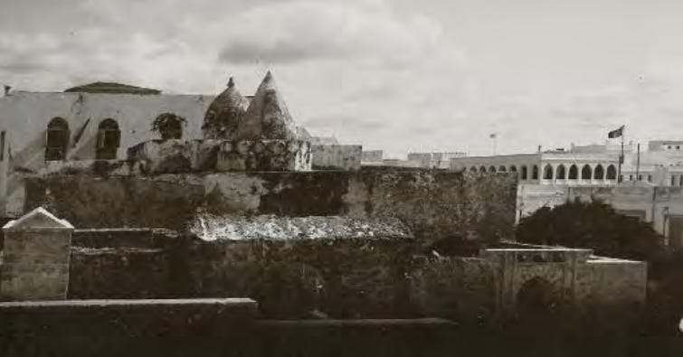 A complete history of Mogadishu (ca. 1100-1892)