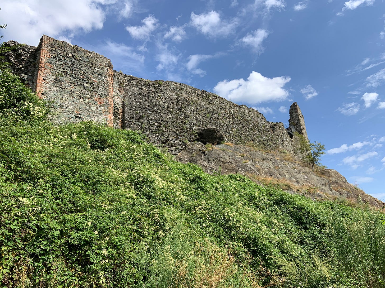 The Terrible Death Of A Rebel Knight - by Liudmila