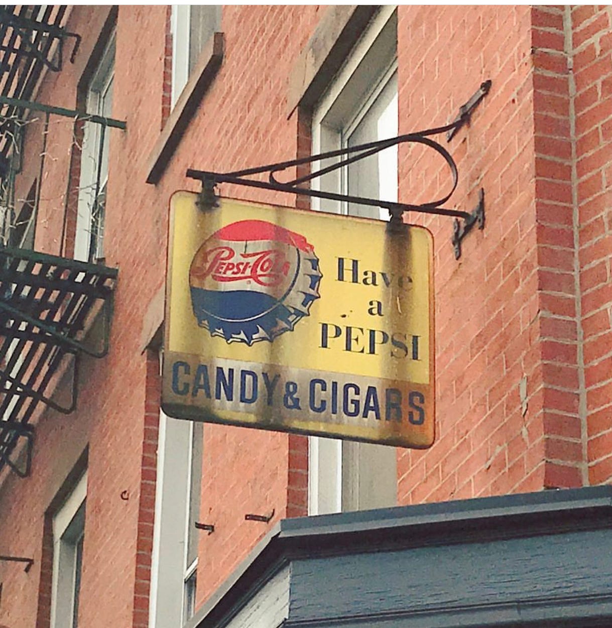 Pepsi's new retro logo and the evolution of an icon as seen on the ...