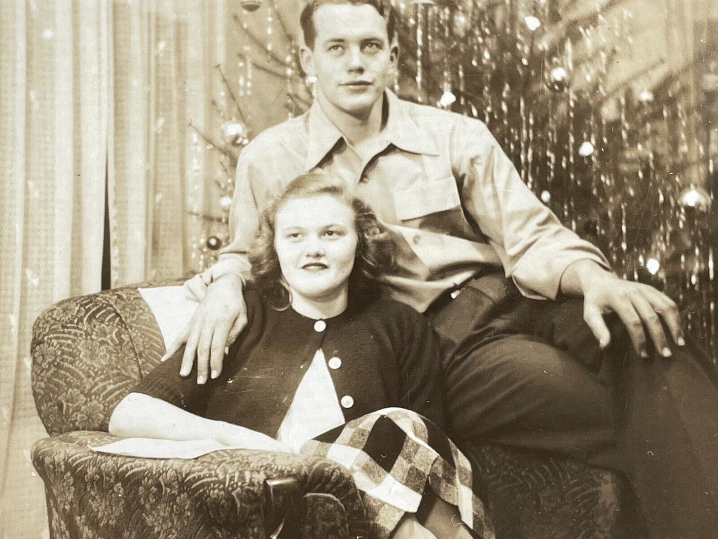 Thelma and Lowell's Diary: Dec. 16, 1943 - by Kathryn Smith