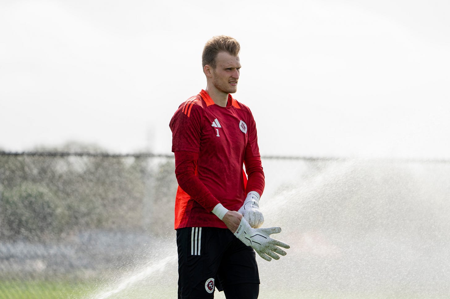 Henrich Ravas Making Good First Impression - by Sam Minton