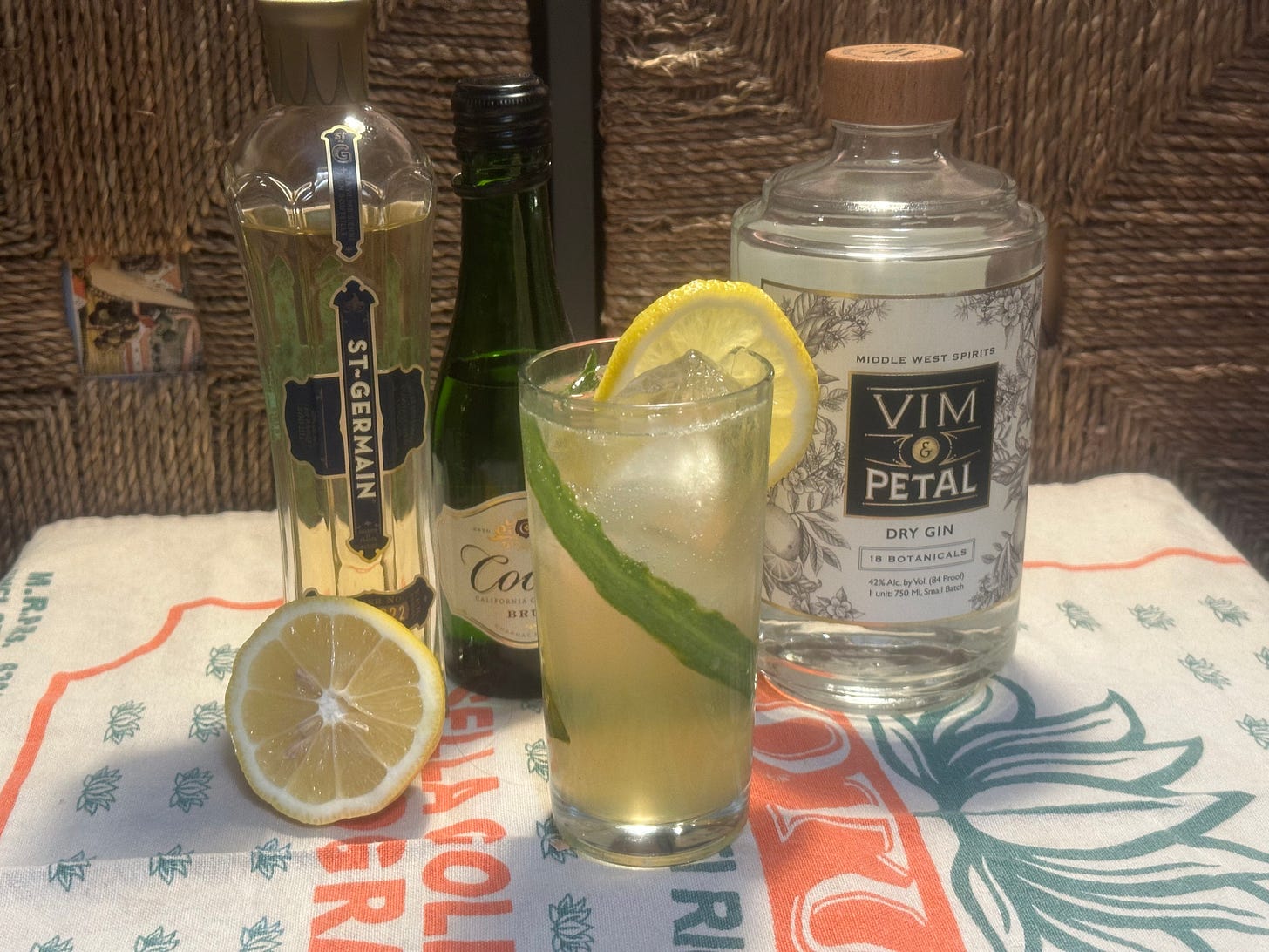 Welcome To Wonkette Happy Hour, With This Week's Cocktail, The White Linen!