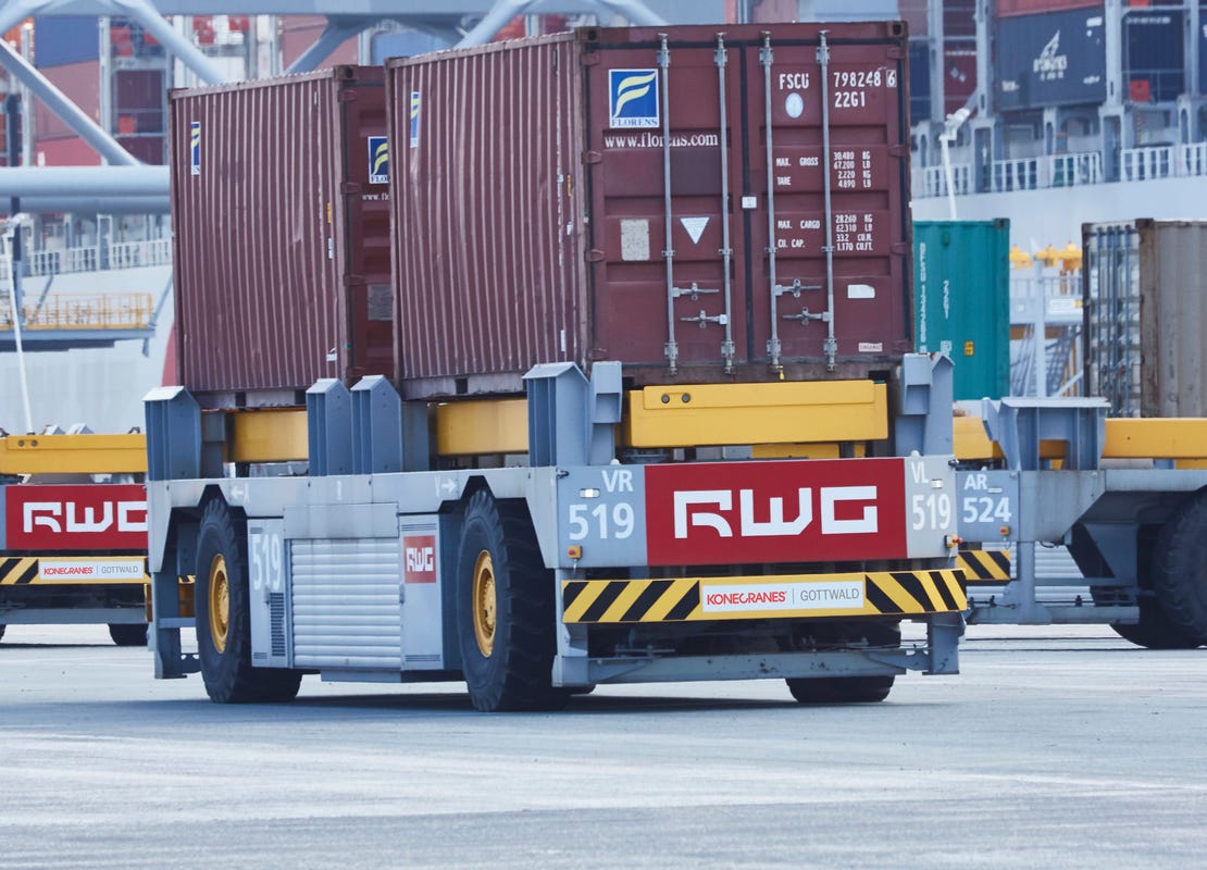 Do U.S. Ports Need More Automation? - by Brian Potter