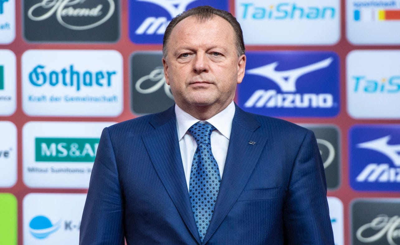 Alexa: O nestiuta si surprinzatoare poveste despre devenirea lui Marius ...