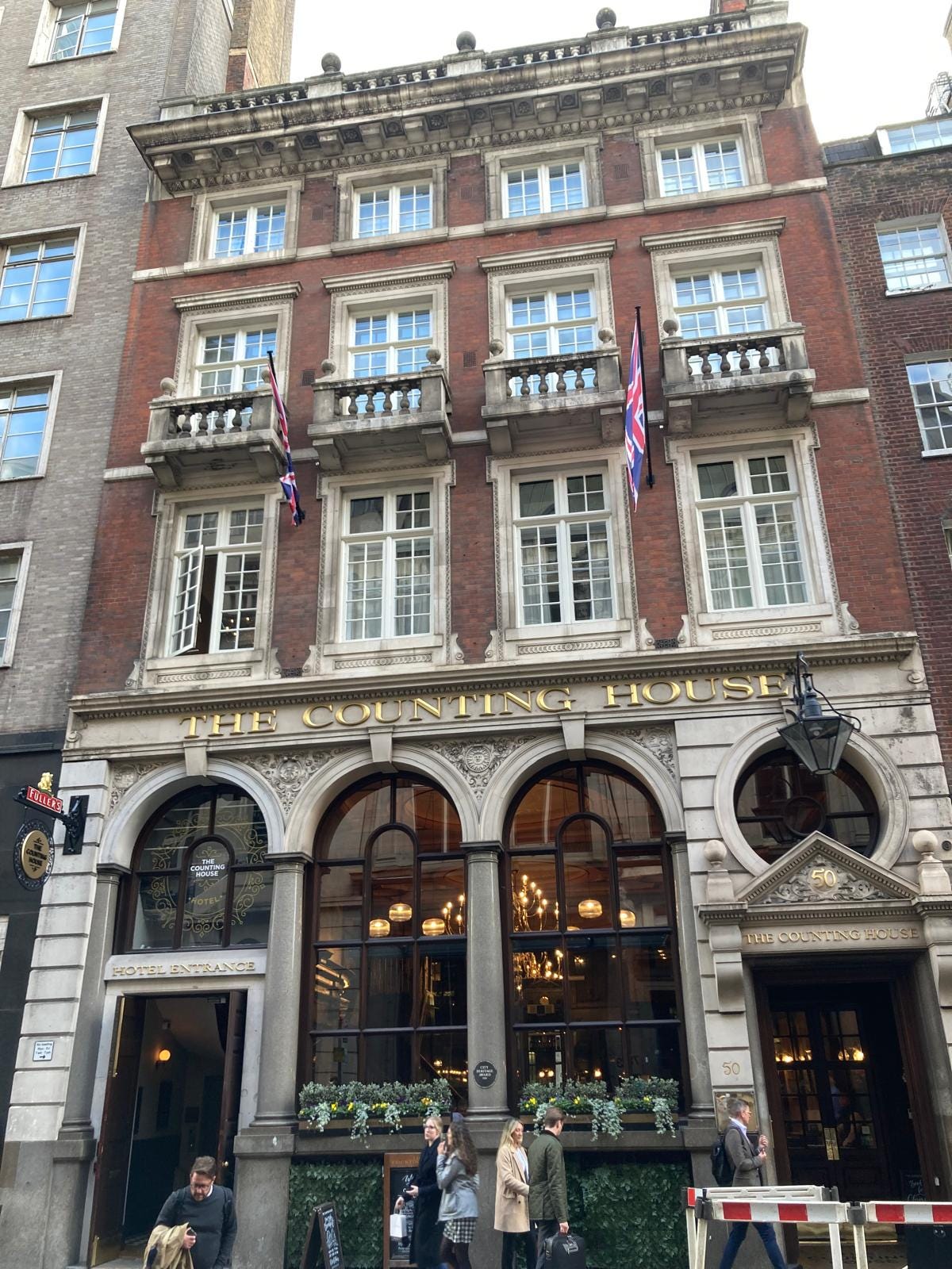 Lost Clubs: The former clubhouse of the City University Club (1895-2017)