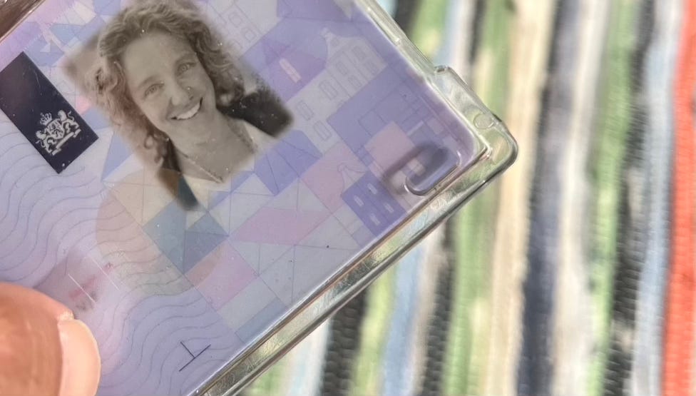 Groot.punt.nieuws :) | Elja Daae