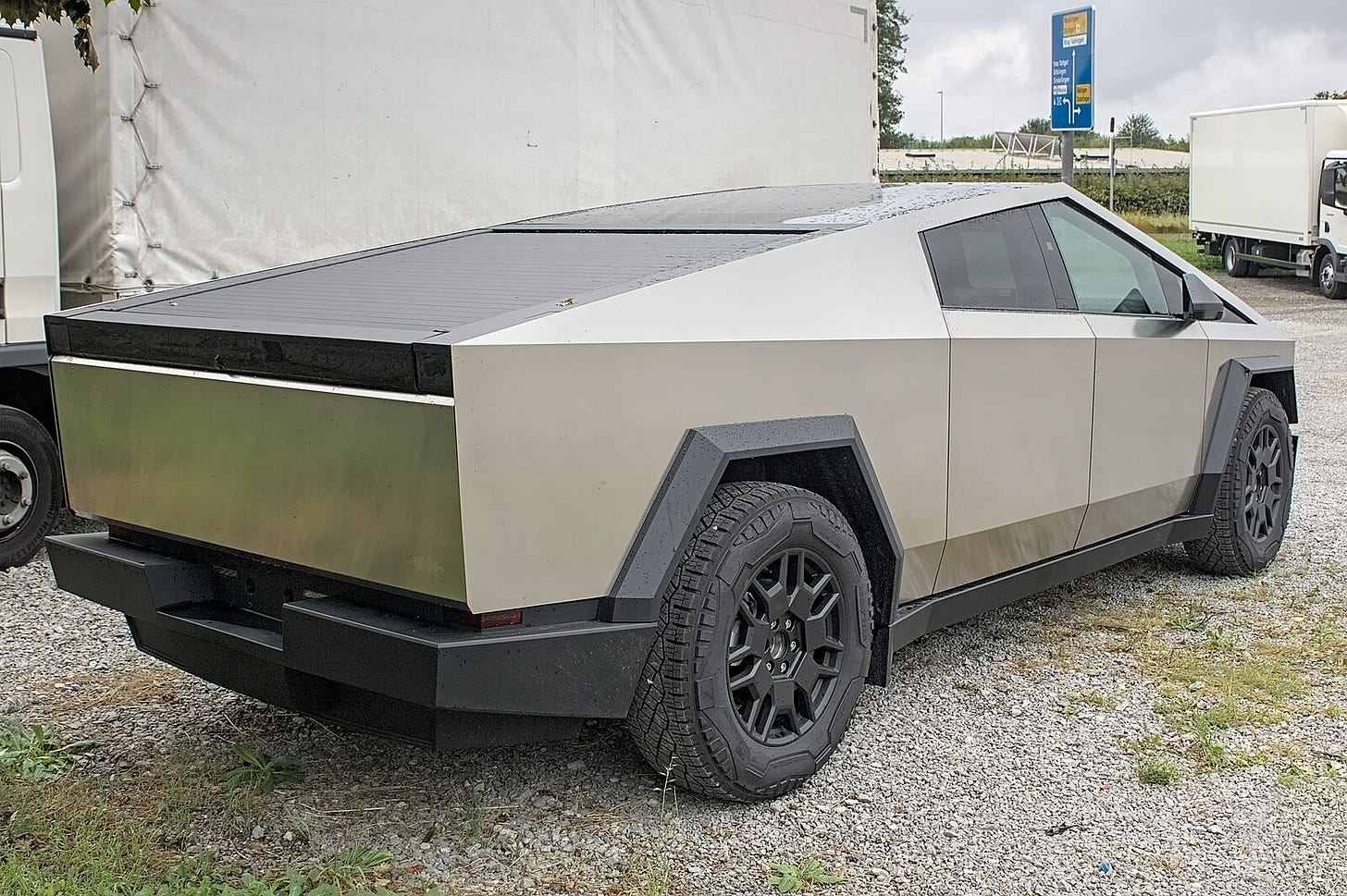 Why Is the Tesla Cybertruck So Depressingly Ugly?
