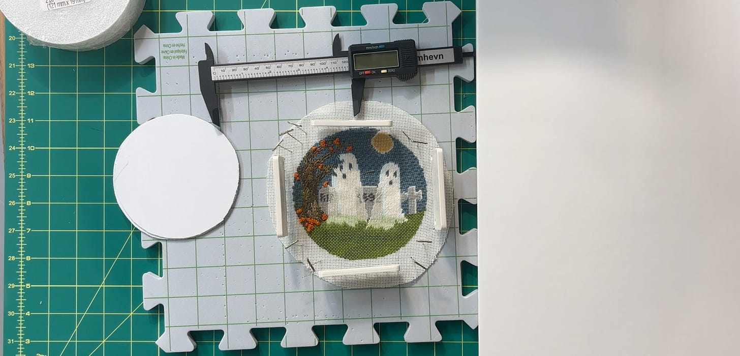 How to finish a needlepoint 3D gusseted stand up