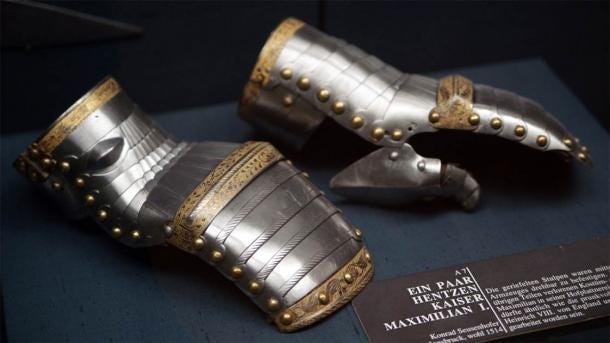 The Puzzling Horned Helmet of Henry VIII