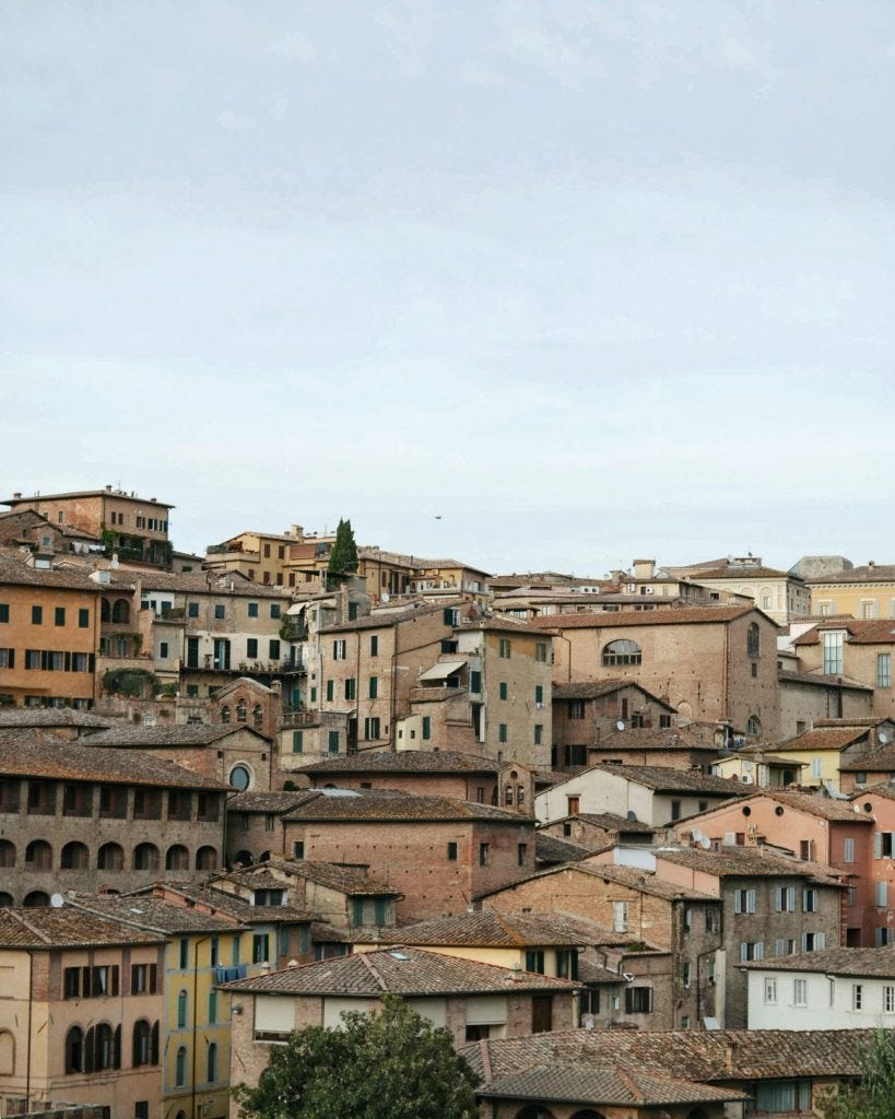 A Quick Guide to Siena, Italy - by Victoria