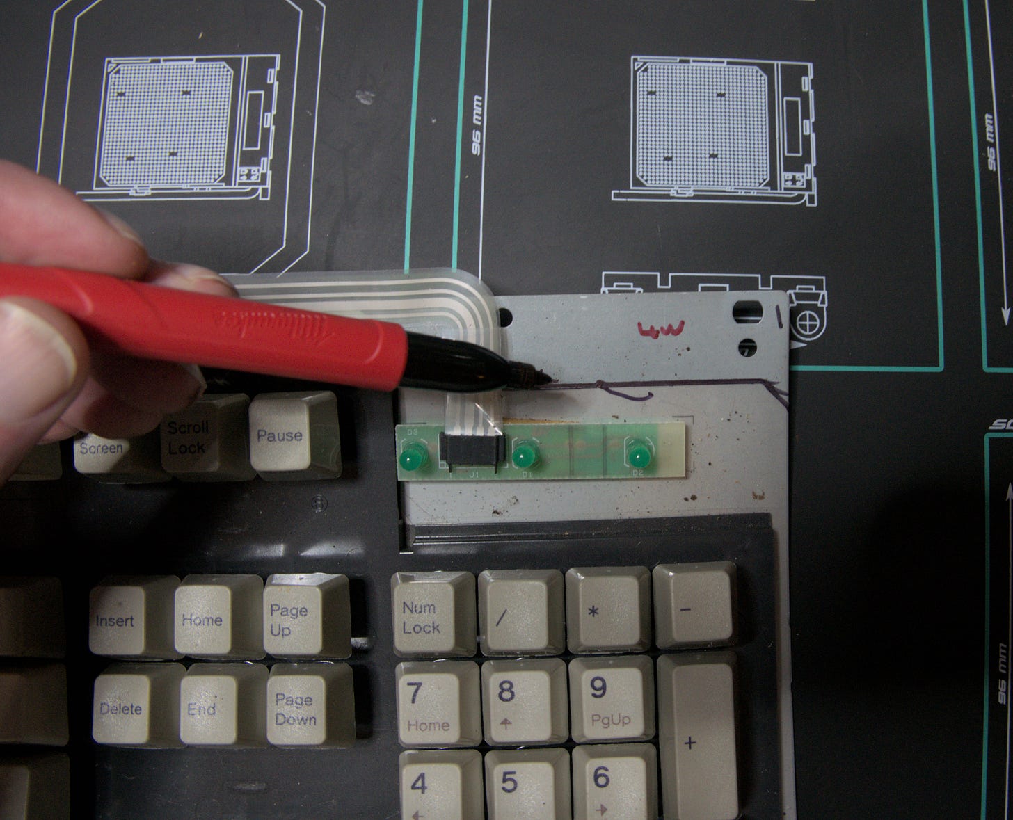 Ultimate Guide to Bolt Modding the IBM Model M Keyboard