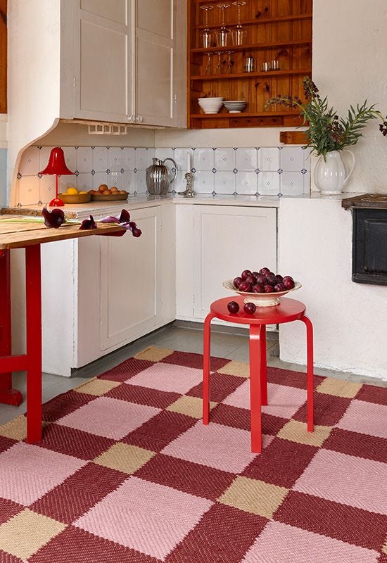 Design School: Juxtaposition - by Jenna O'Brien