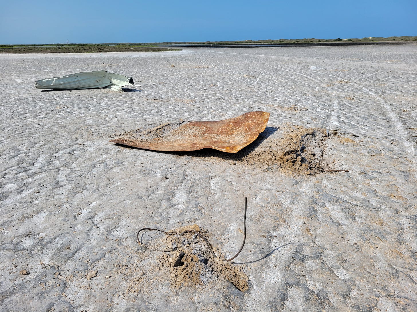 Photos from the SpaceX debris field - by Eric Roesch