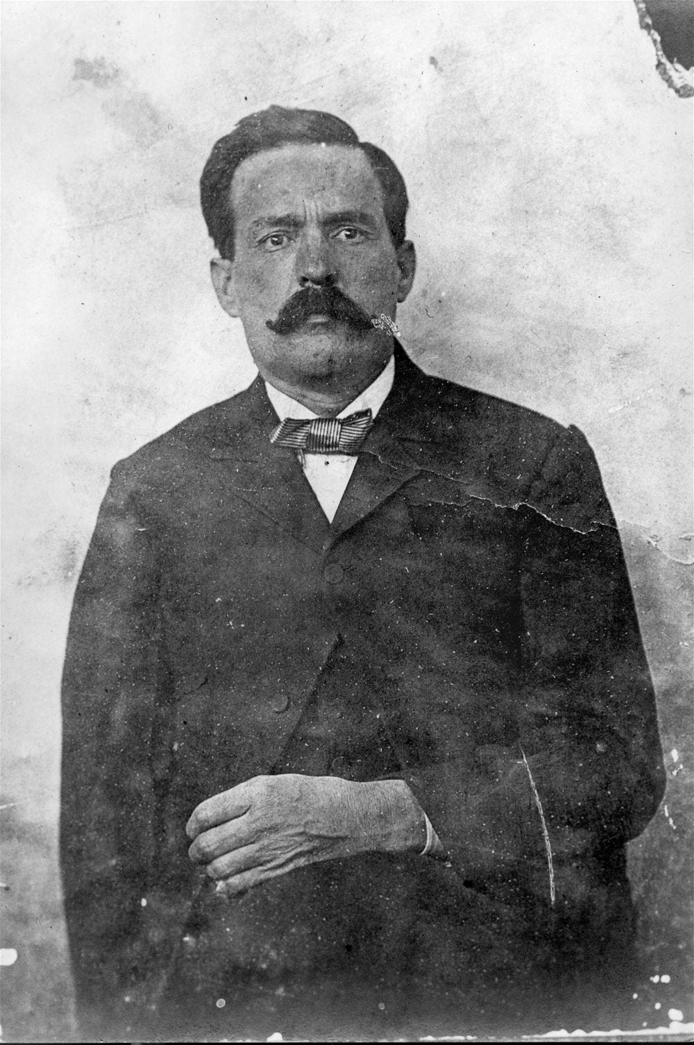 The Violent Life and Grisly Death of Wild West Outlaw and Train Robber ...