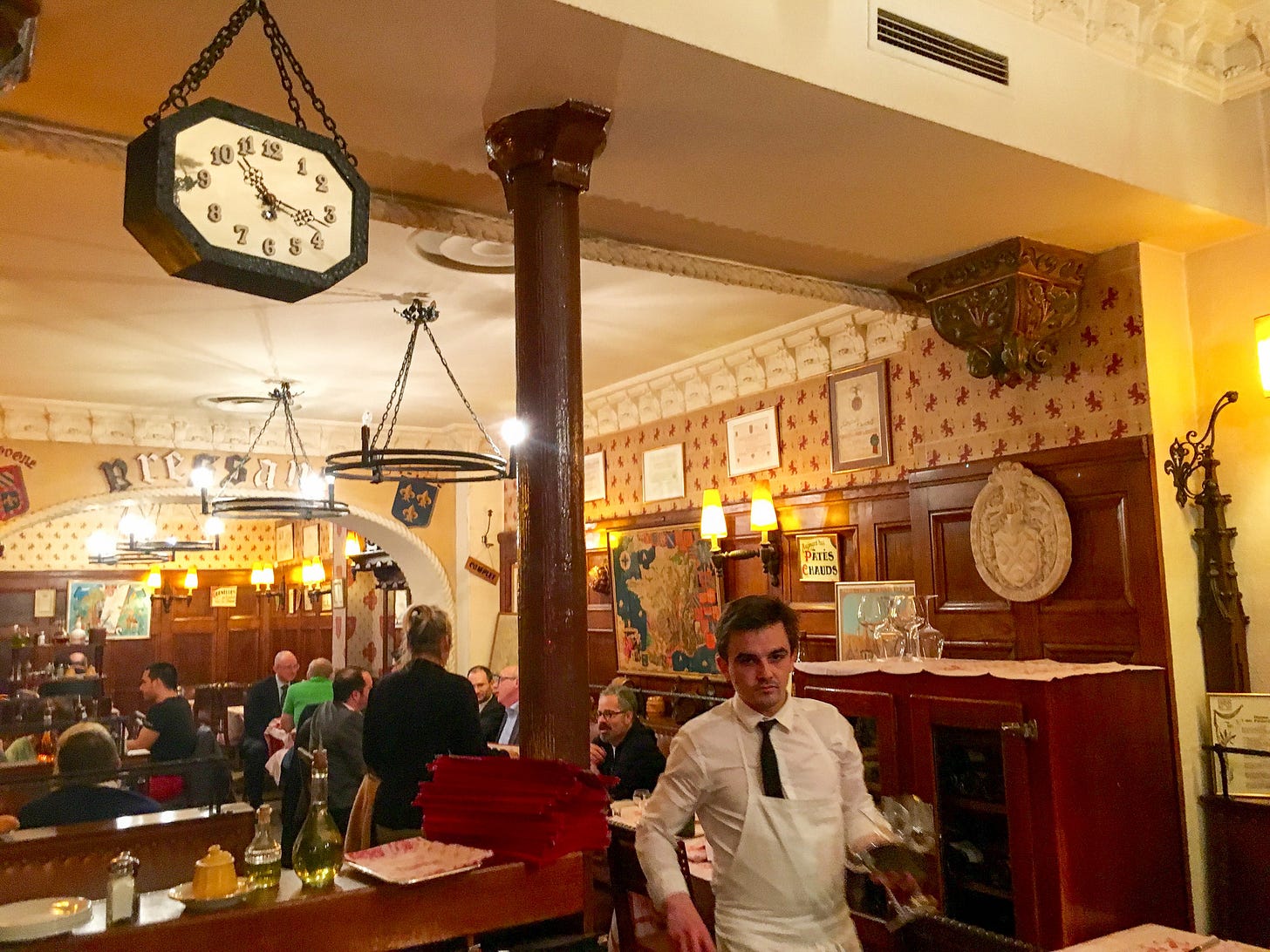 Where to eat in Paris when you haven't planned ahead