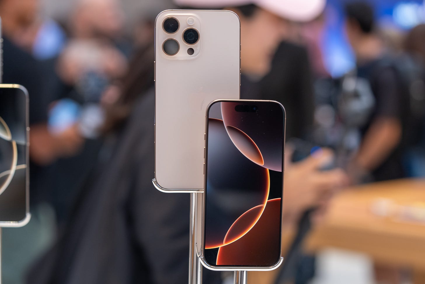 iPhone 16 Pro colors: see Apple’s new iPhone in desert, black, white ...