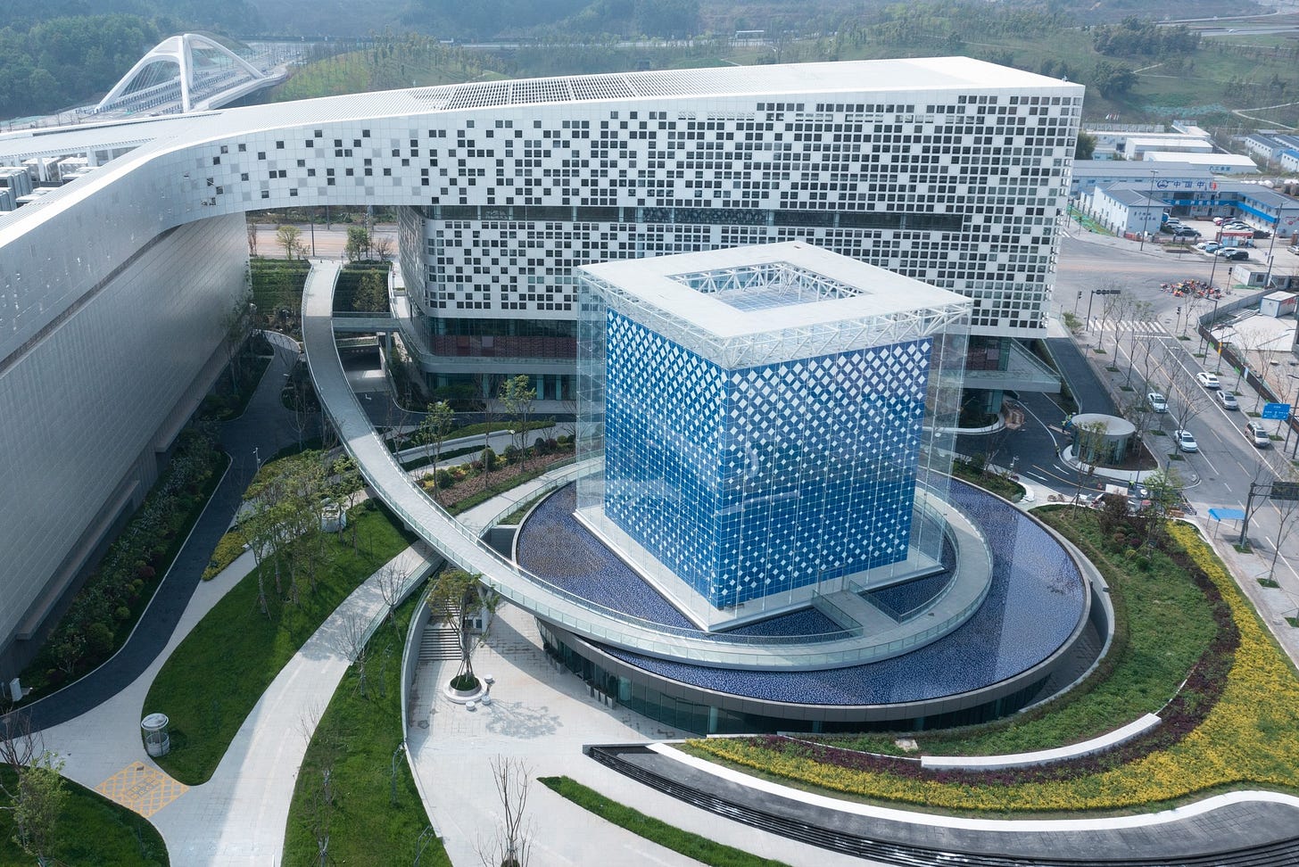 How is China's "Eastern Data Western Compute"（东数西算) developing?