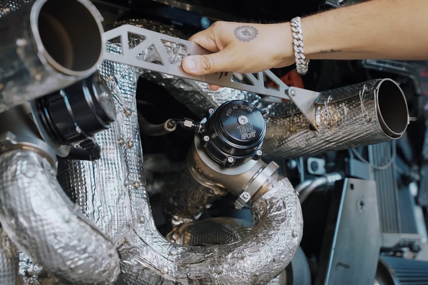 A Symphony of Power: The Gintani-Enhanced Lamborghini Aventador SVJ