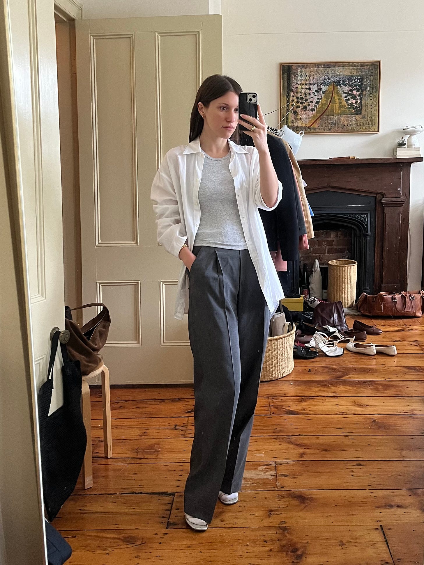 218: Wear, chair, repeat - by laura reilly - Magasin