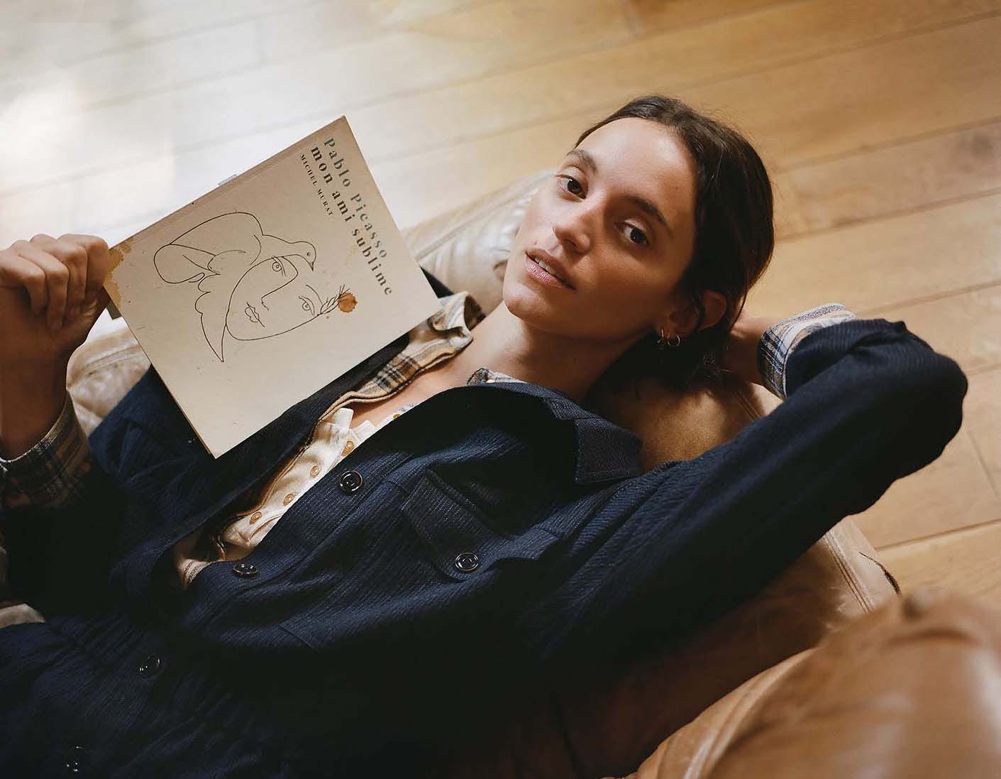 Absolument ! BOOK CLUB vol. 1 - by Kelsey Rose