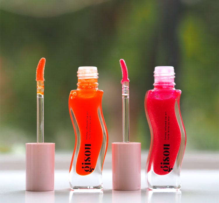 Gisou Lip Oil Review - by British Beauty Blogger
