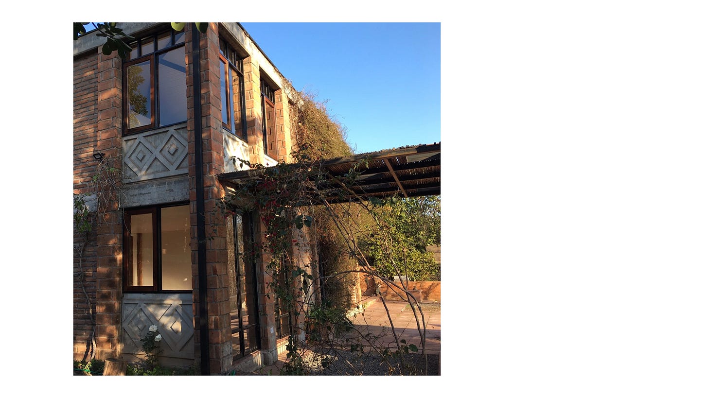 Postcard: Architect Fernando Castillo Velasco