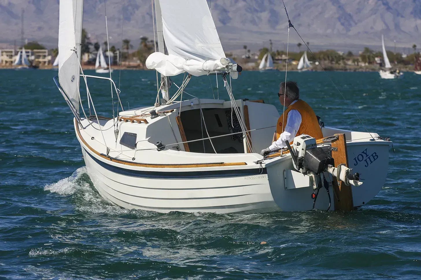 Montgomery 17 vs Com-Pac Sun Cat - Small Craft Advisor