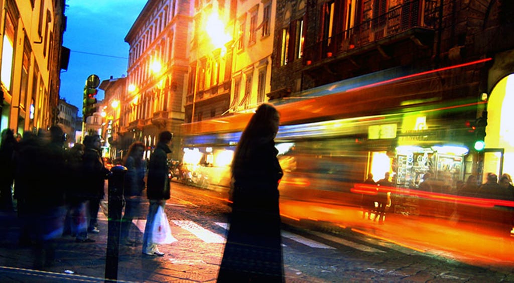 Πώς Οι Έξυπνες Πόλεις (SMART Cities) Θα ΚΛΕΙΔΩΣΟΥΝ Την Ανθρωπότητα Μέσα ...