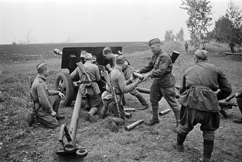The Red Army prepares for battle - by Martin Cherrett