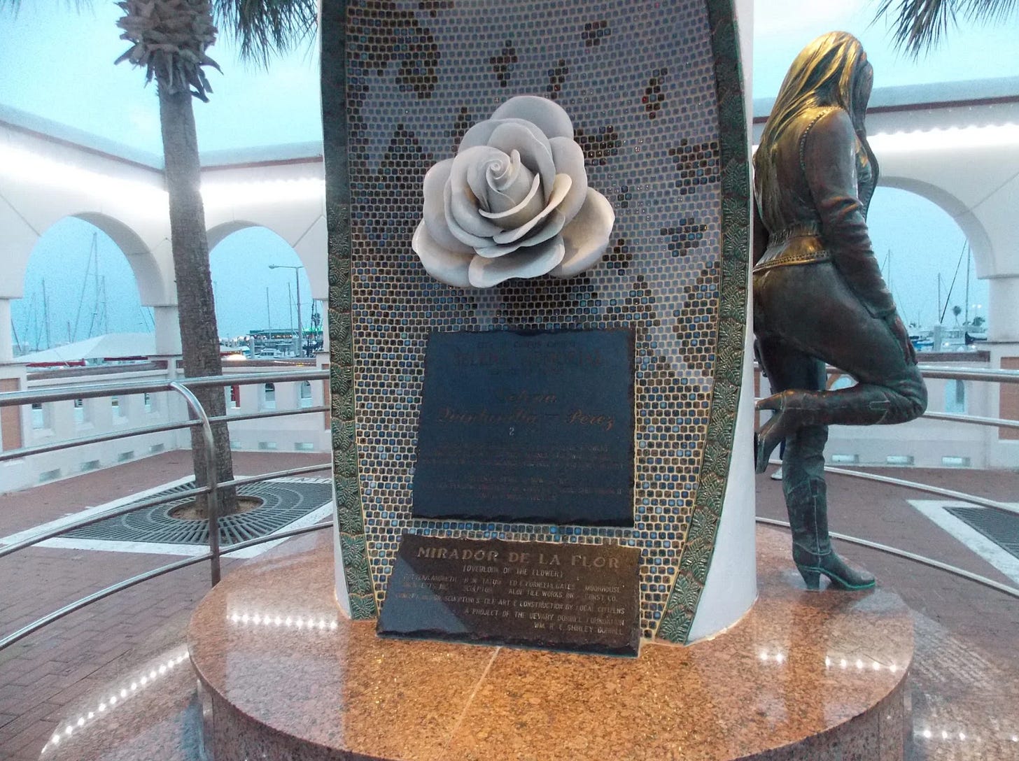 A Deadly Obsession: The Tragic Murder of Tejano Queen Selena ...