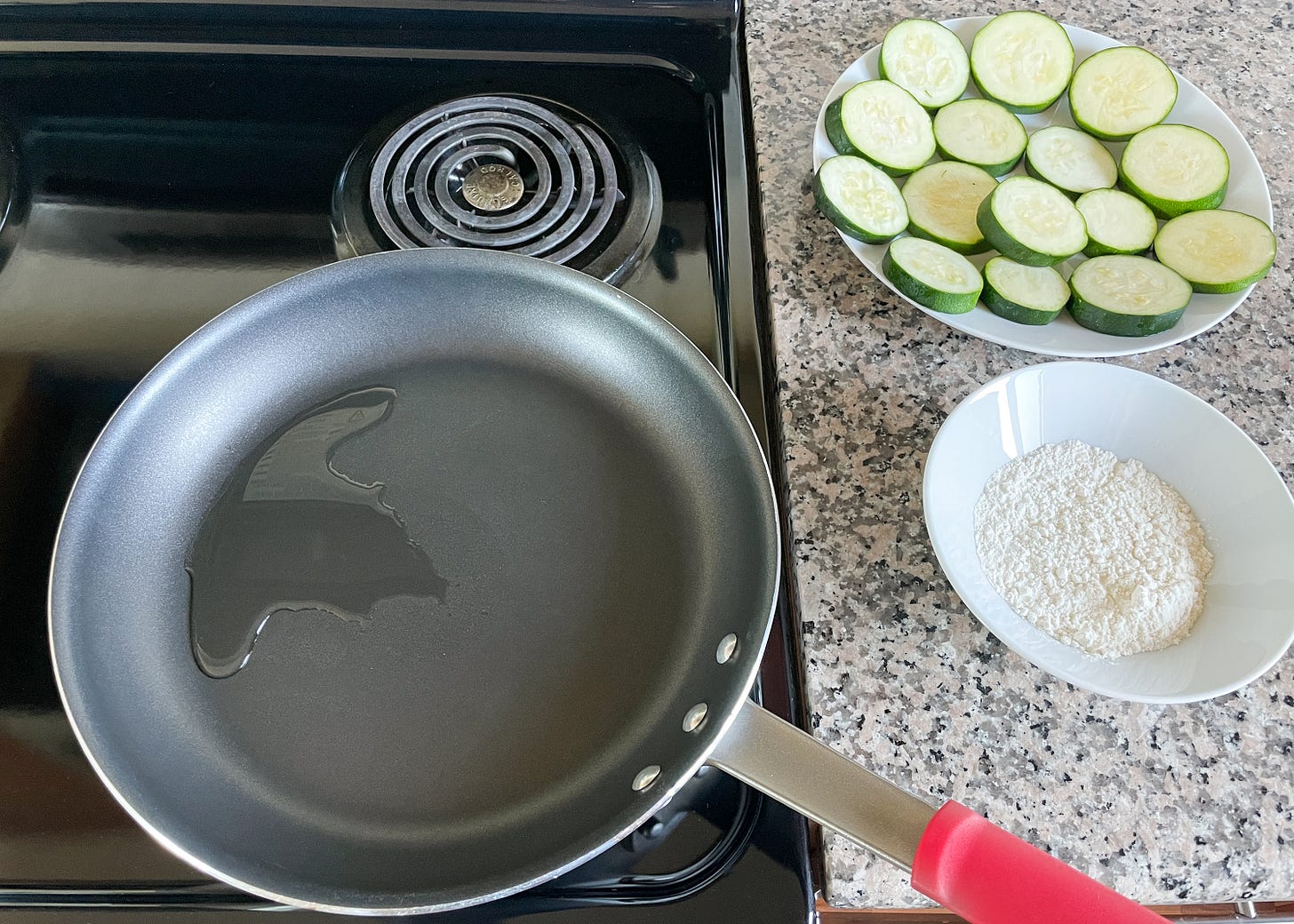 Easy and delicious zucchini recipes - by Darya Zorka