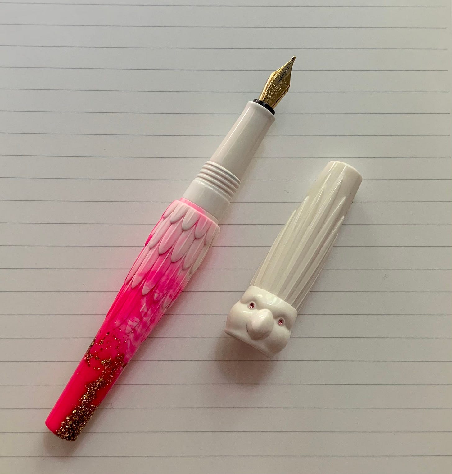 The BENU Parrot is the perfect pen for chaotic business dominance