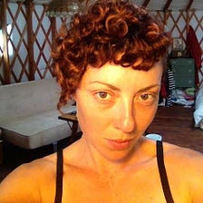 Francesca Hernandez-Singer | Substack