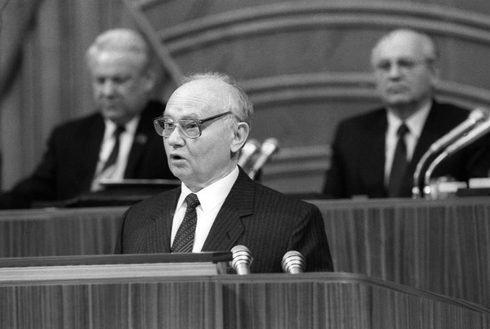 Russia's money: a timeline - by Henry Abbott - TrueHoop