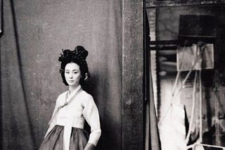 In Moda Veritas | Irene Kim (김애린) | Substack