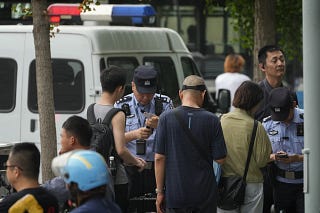 The Unknown Podcast·听不懂播客 | Substack