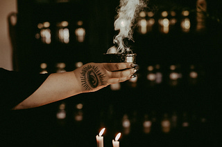 Literary Bruja - A weekly column | Juliet Diaz | Substack