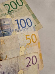 Inte makroekonom men ... | Niklas Blomqvist | Substack