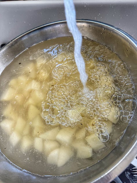 Fluffy and Creamy Mashed Potatoes - by andrew gruel