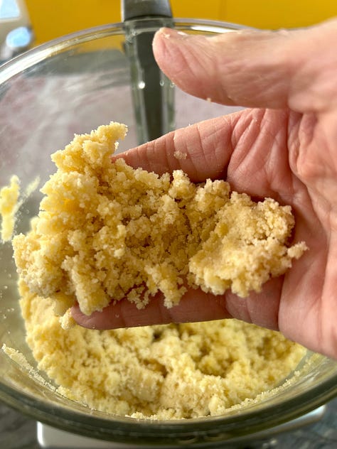 Broyé: the cookie-cake you're meant to break