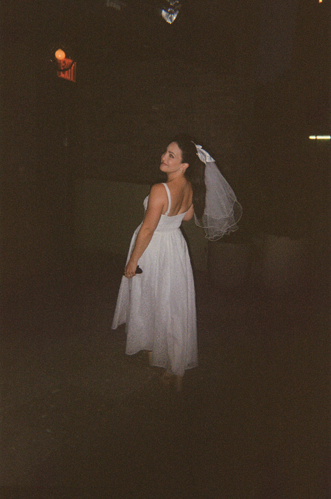 Emma Got Engaged! - by Emma Gray and Claire Fallon