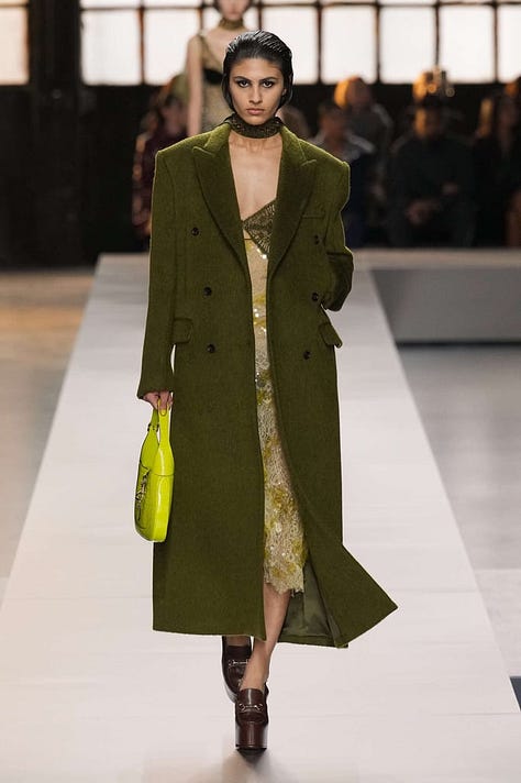 AW24/25: KEY FASHION TRENDS - Brunette from Wall Street