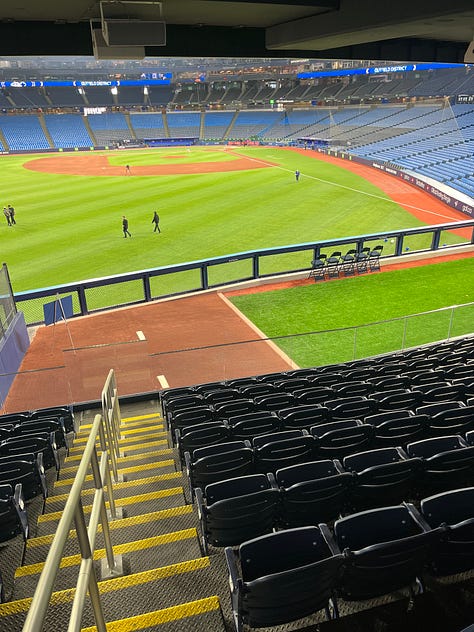 Rating the new neighbourhoods of the Rogers Centre Outfield District