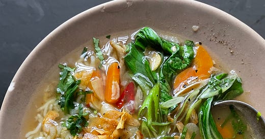 how to cook chicken noodle soup filipino style