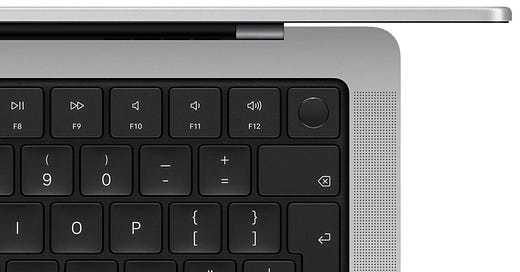 Plastik média | József Schaffer | Substack