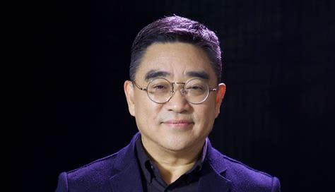 The East is Read | Zichen Wang and Yuxuan Jia | Substack