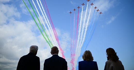 The HELLO! Royal Club | Substack