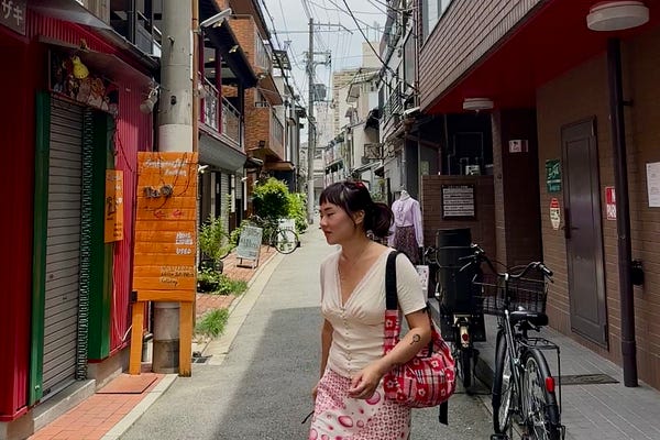 The Molehill | Viv Chen | Substack