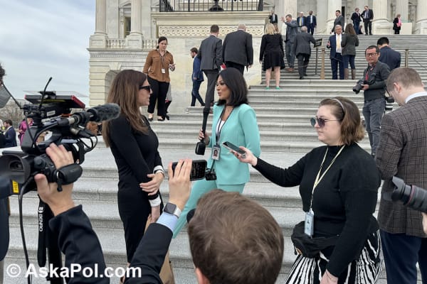 Ask a Pol UAPs | Matt Laslo | Substack